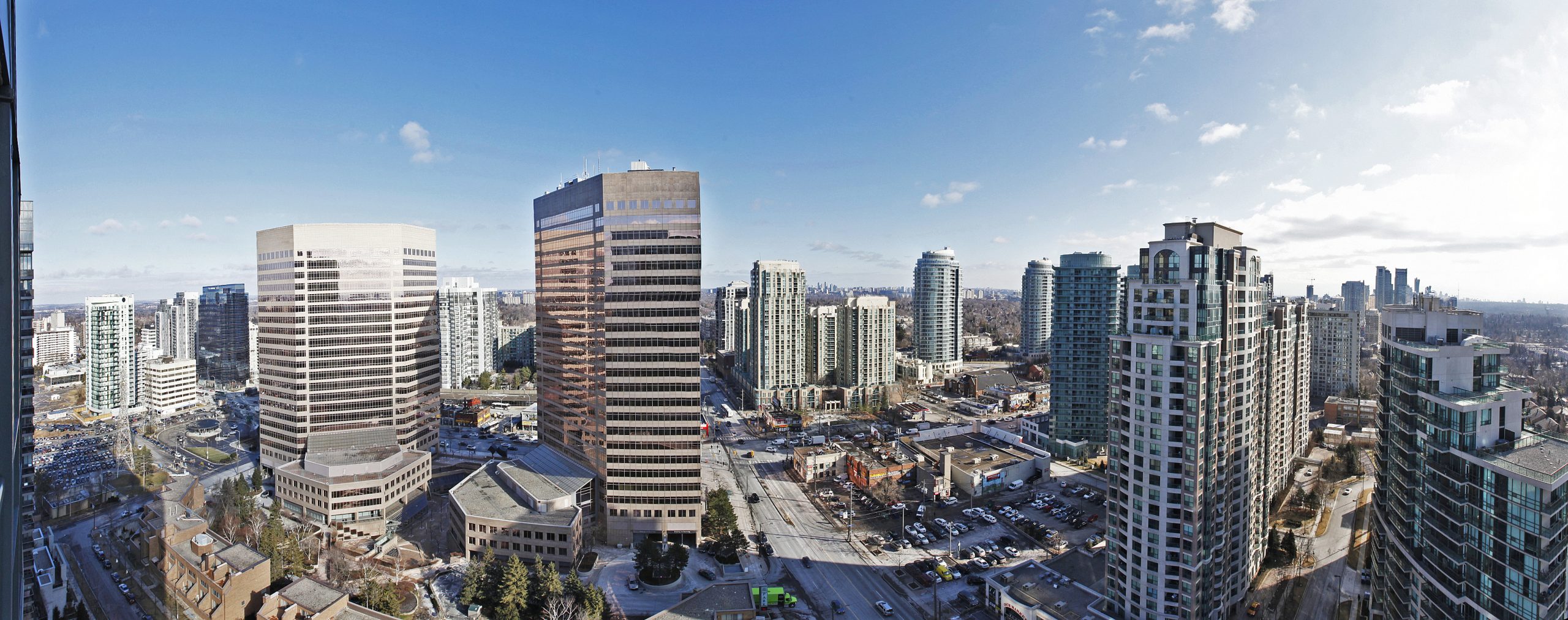 Open Concept Living | 15 Greenview Avenue #204