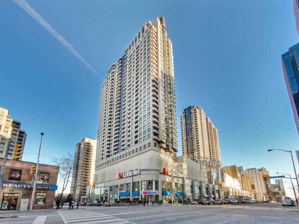 How to Buy a Condo in Toronto: The Ultimate Guide by the BREL team