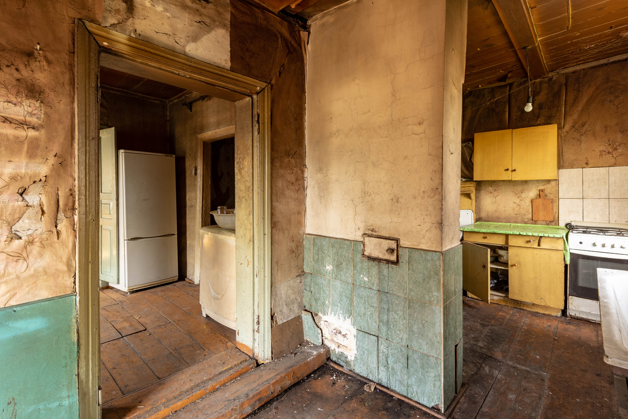 Selling a Fixer-Upper: Tips and Strategies for Success